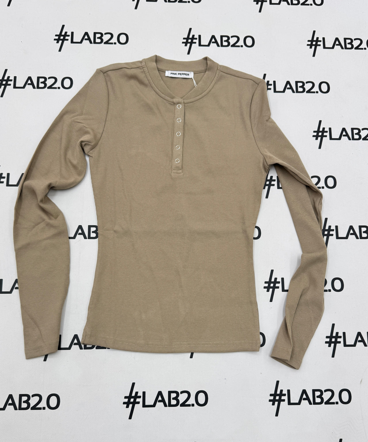 Chester Beige – Lab 2.0 Shop